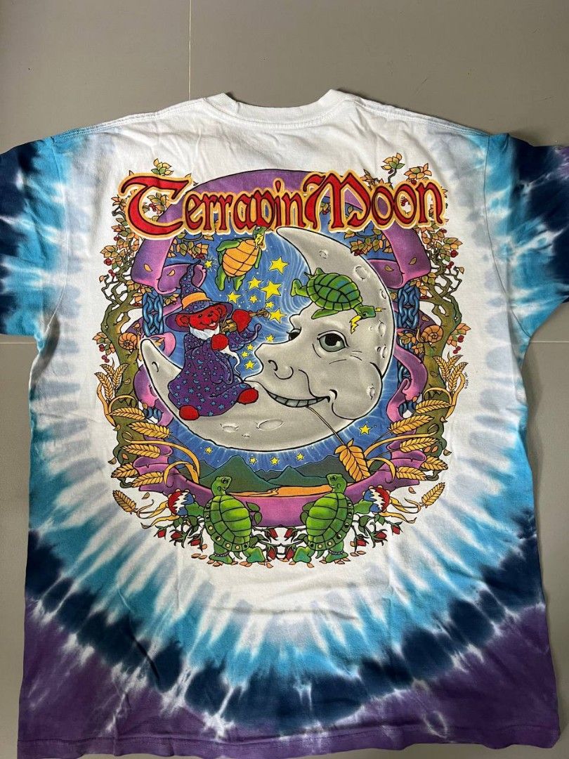 GD Cerraping Moon, Men's Fashion, Tops & Sets, Tshirts & Polo Shirts on ...