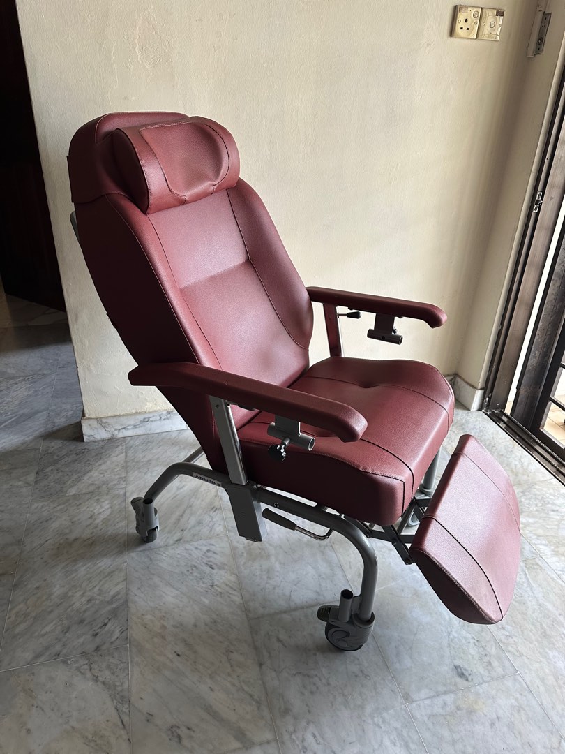 Geriatric Chair, Furniture & Home Living, Furniture, Chairs on Carousell