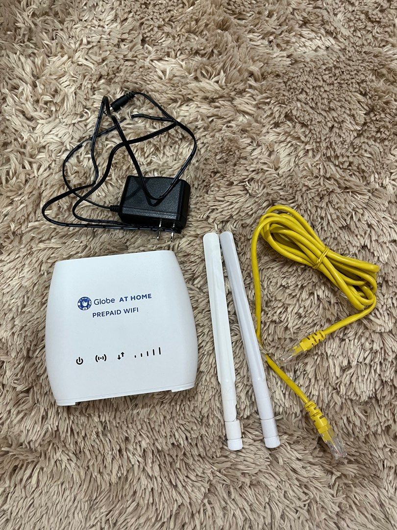 Globe Wifi Modem Router with Cables and Antennas, Computers & Tech ...