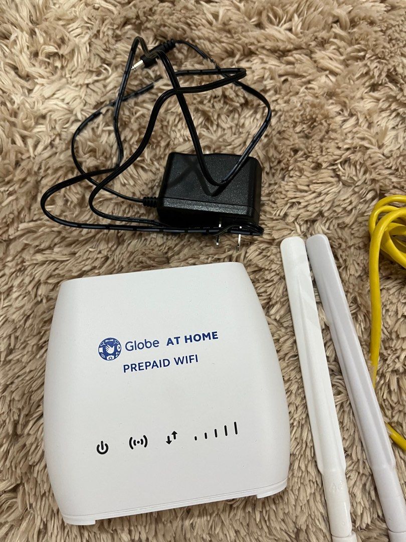 Globe Wifi Modem Router With Cables And Antennas Computers And Tech