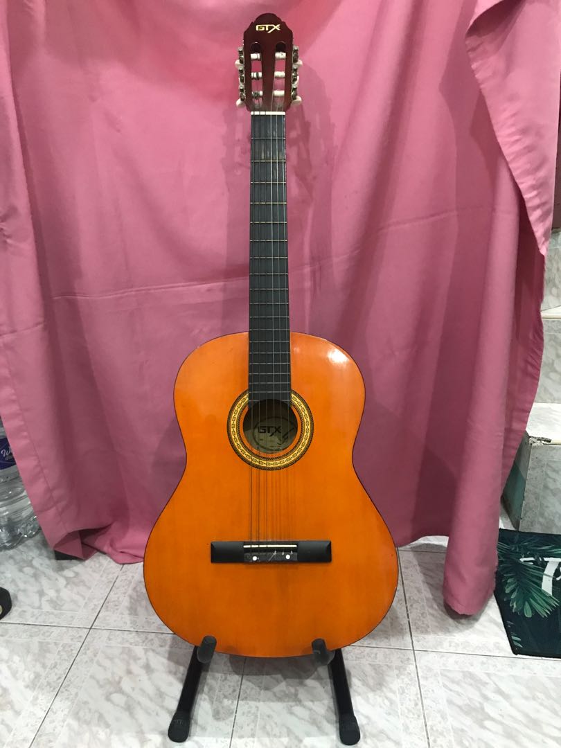 GTX ACOUSTIC GUITAR WITH STAND, Hobbies & Toys, Music & Media, Musical ...