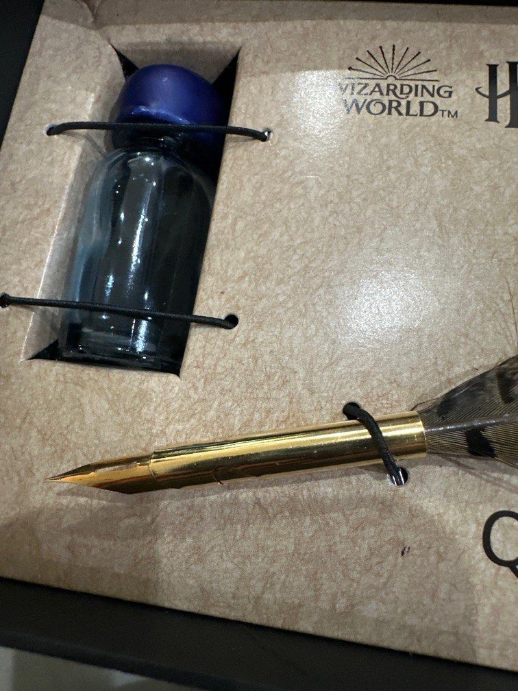 Harry Potter Quill Stand & Ink Set, Hobbies & Toys, Collectibles ...