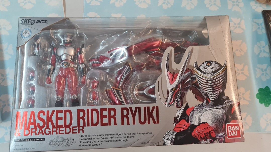 Kamen Masked Rider - Ryuki & Dragreder SHF Figuarts, Hobbies & Toys ...