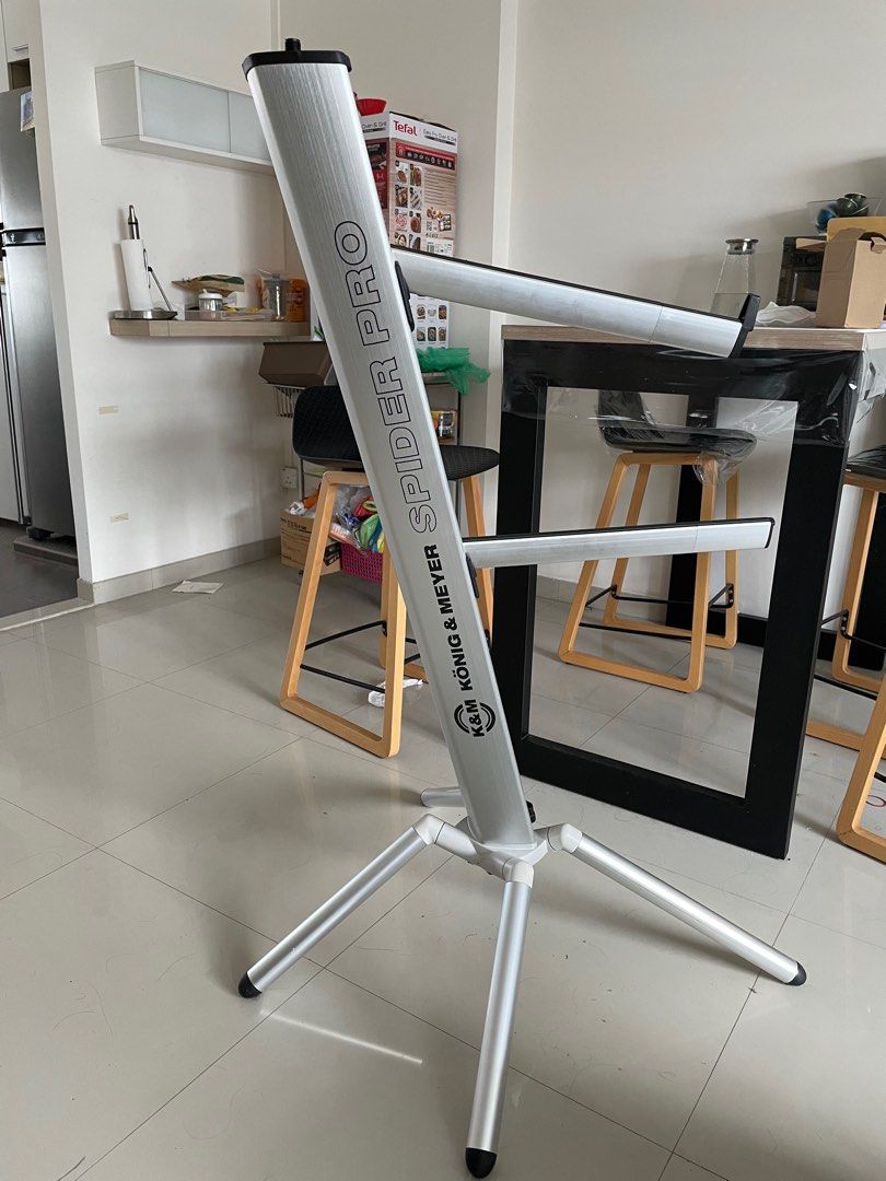 K&M Spider Pro 2 Tier Portable Keyboard Stand, Hobbies & Toys, Music ...