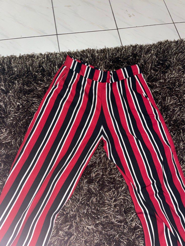 Kulot Strip Merah Hitam Putih on Carousell