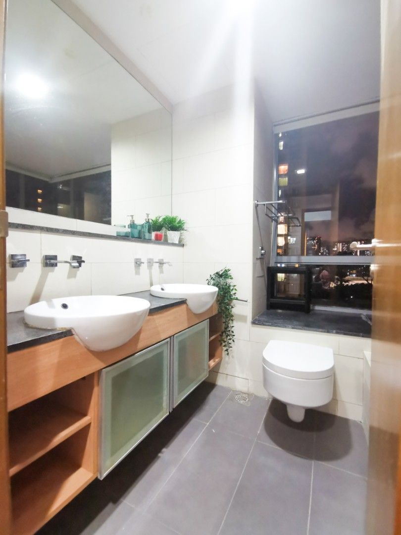 *LAST ROOM* Clean & Cozy Condo Master Room with Walk-In Wardrobe for ...