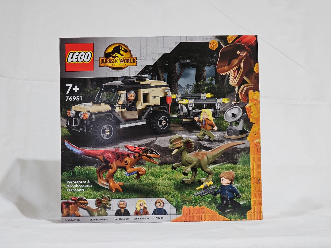 LEGO Pyroraptor & Dilophosaurus Transport 76951, Hobbies & Toys, Toys ...