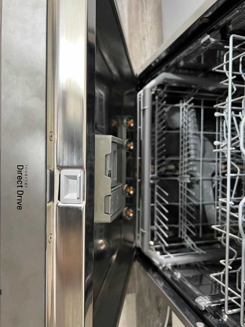 LG DFB425FP Front Control Smart Wifi Enabled Dishwasher with QuadWash ...