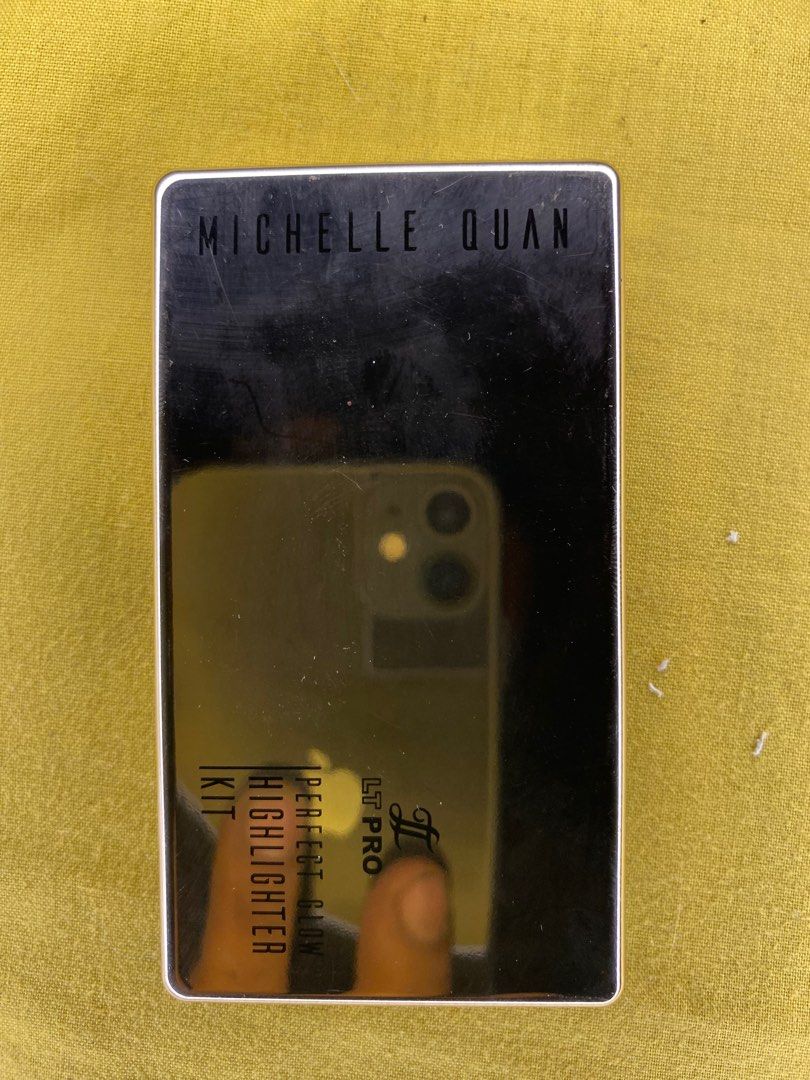 Michelle quan LT pro original, Fesyen Wanita, Aksesoris di Carousell