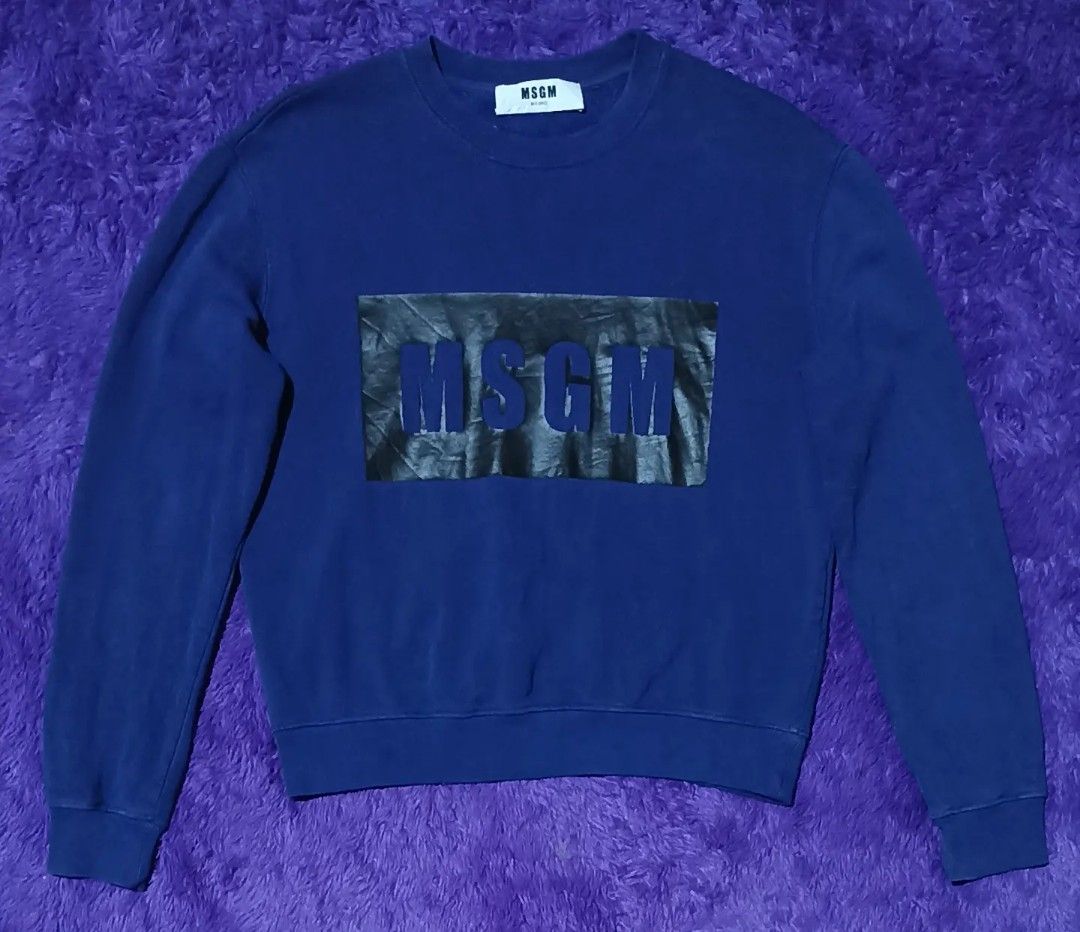 MSGM MILANO LOGO BOX CREWNECK LUXURY SECOND ORIGINAL, Fesyen Pria, Pakaian , Atasan di Carousell