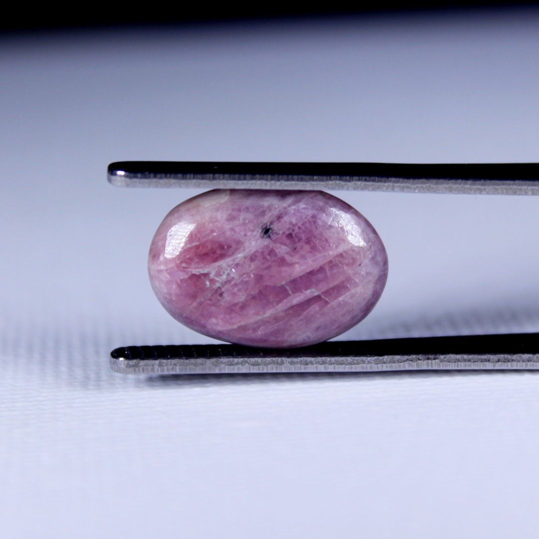 Natural Burmese Ruby 8 CT loose Stone, Women's Fashion, Jewelry ...
