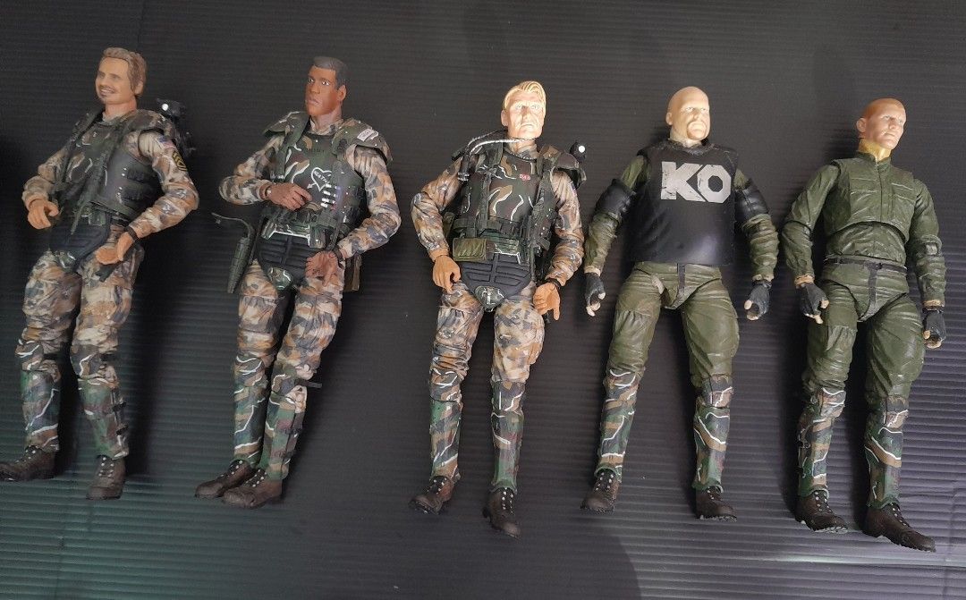 Neca aliens soldiers promotion let go, Hobbies & Toys, Toys & Games on ...