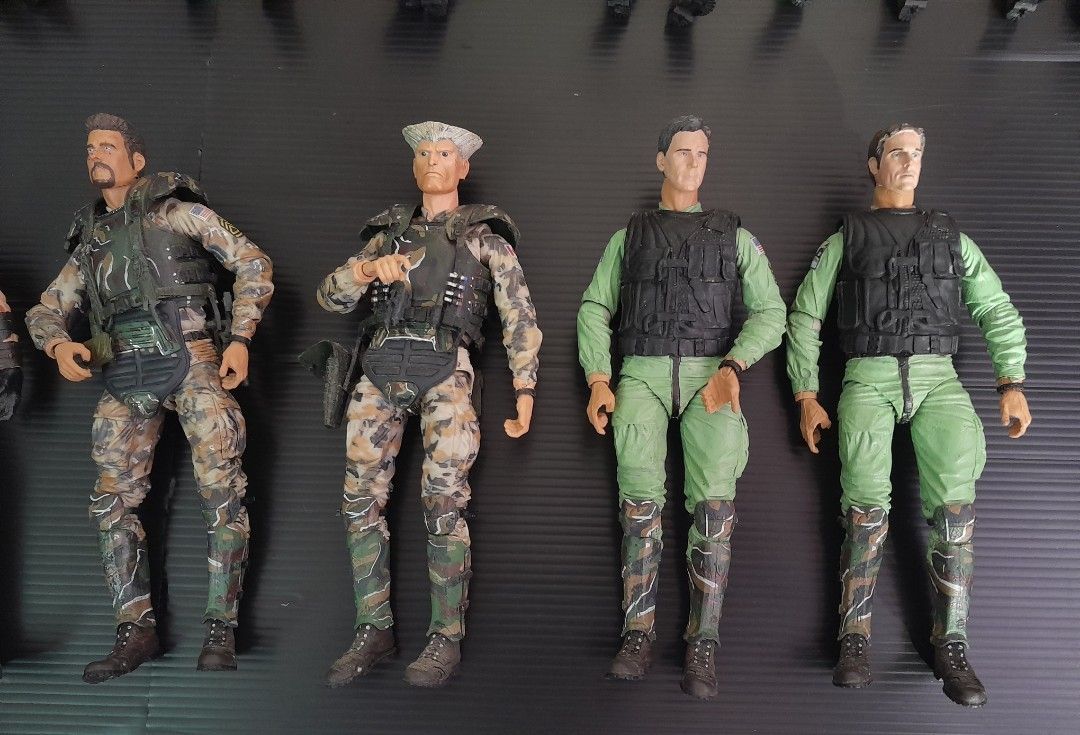 Neca aliens soldiers promotion let go, Hobbies & Toys, Toys & Games on ...