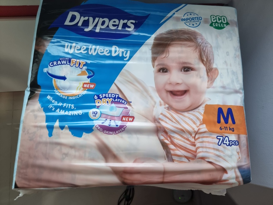 New M size Diapers - Dryper WeeWee M Tape 2 pacs, Babies & Kids, Bathing & Changing, Diapers ...