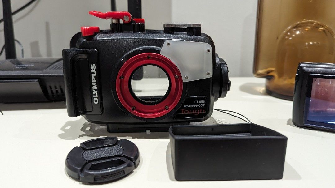 Olympus Tough TG-4 camera with PT-056 underwater housing, Photography ...