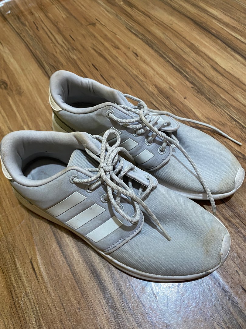 Original Adidas running shoes on Carousell