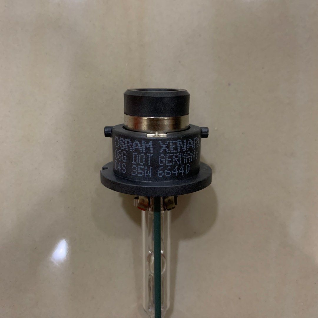 Original Mazda 3 BM Bi-Xenon D4S headlight bulb, Furniture & Home ...