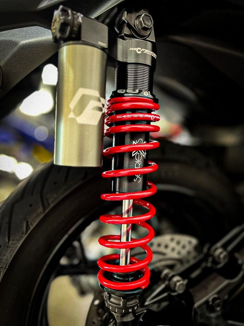 Profender Xmax Connected (V1/V2 compatible), Motorcycles, Motorcycle ...