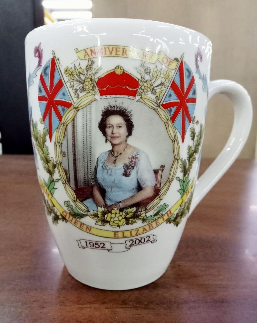 Queen Elizabeth II 50 Year CORONATION Golden Jubilee 1952-2002 Mug New ...