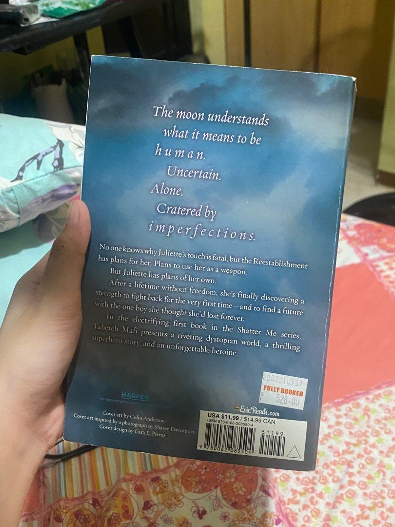 Shatter Me Book (With Destroy Me novella), Hobbies & Toys, Books ...