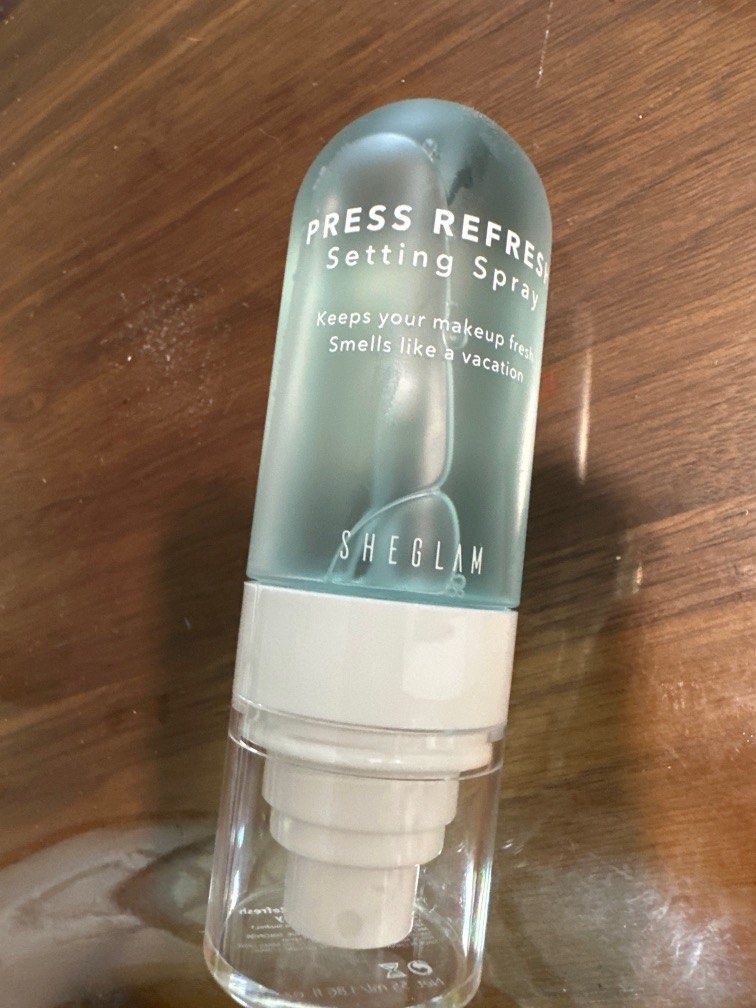 Sheglam setting spray, Beauty & Personal Care, Face, Makeup on Carousell