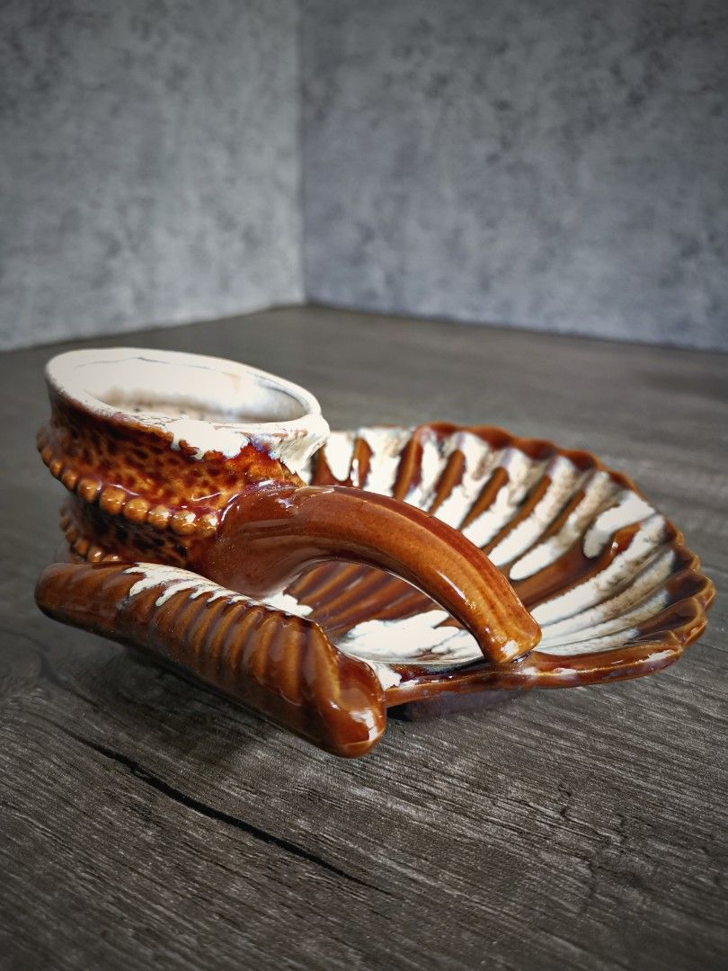 Shell Ashtray with Pipe, Furniture & Home Living, Home Decor, Other ...