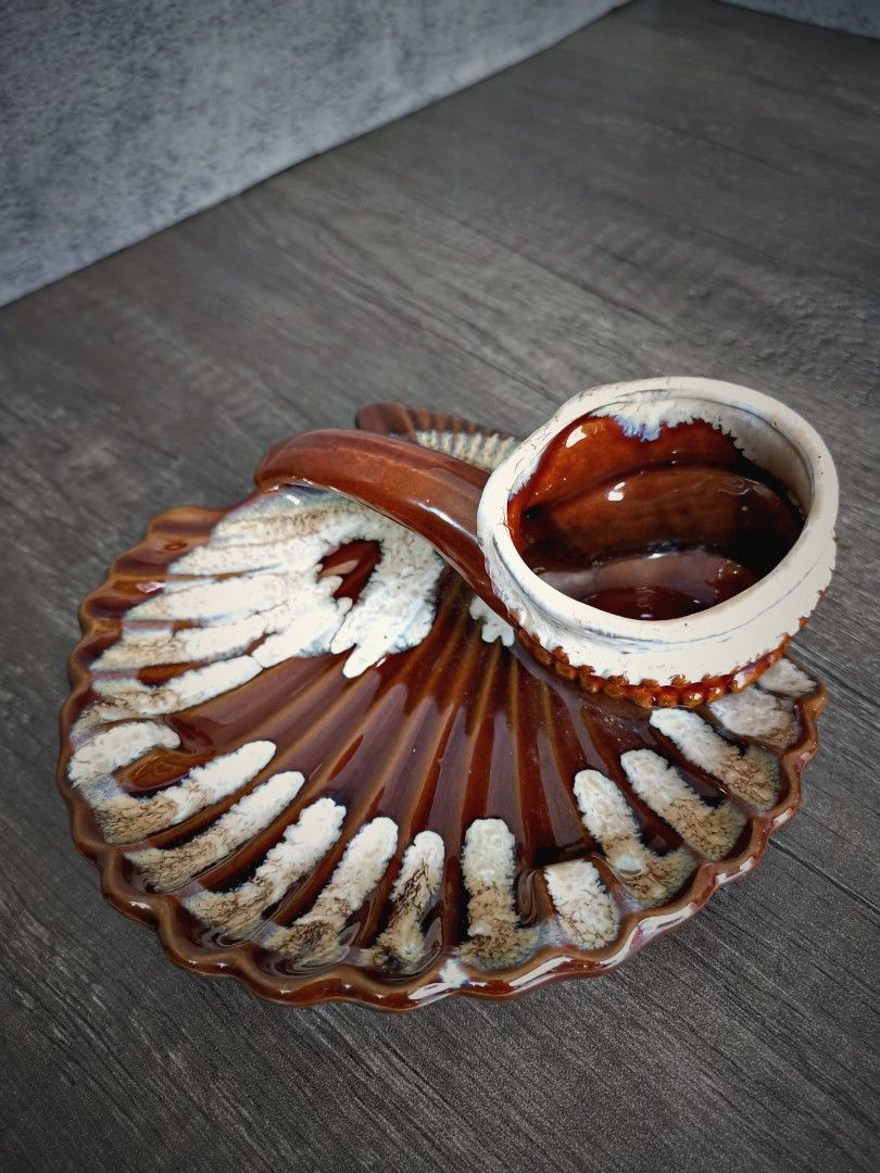 Shell Ashtray with Pipe, Furniture & Home Living, Home Decor, Other ...