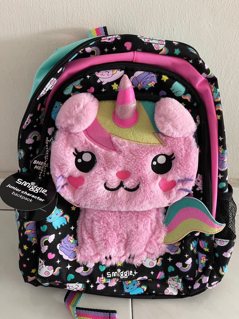 Smiggle new backpack, Babies & Kids, Babies & Kids Fashion on Carousell