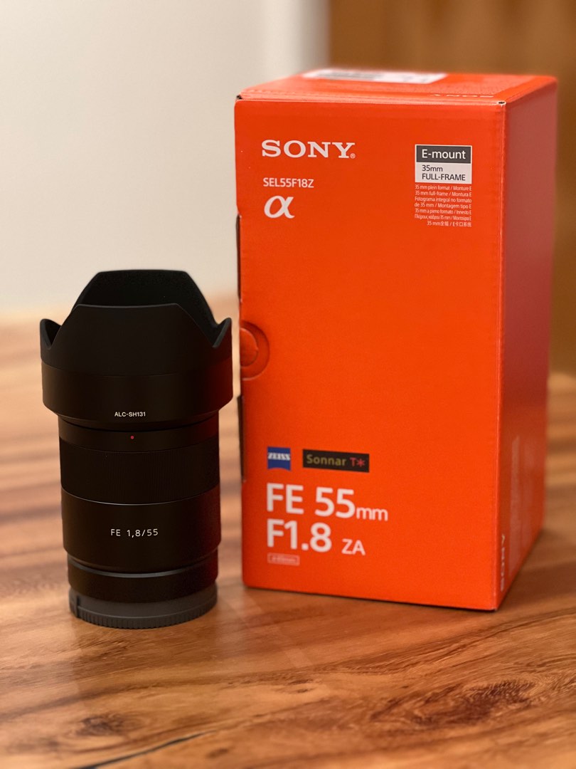 Sony FE 55mm F1.8 Zeiss lens, Photography, Lens & Kits on Carousell