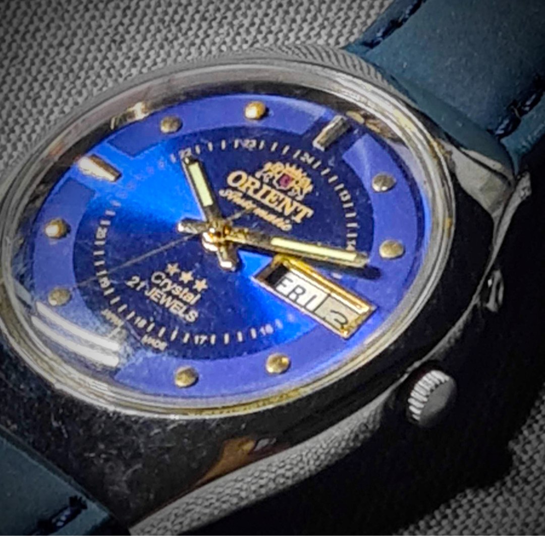 Stunning Ultramarine Orient Crystal Watch - Automatic - 21 Jewels ...
