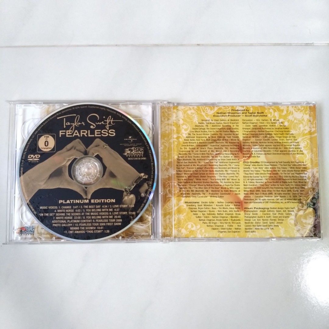 Taylor Swift Fearless CD - Platinum Edition, Hobbies & Toys, Music ...