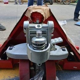 TOHO Hydraulic Hand Pallet Truck 3 Ton Car Pork (TOCBYIIIAKYPH on Carousell