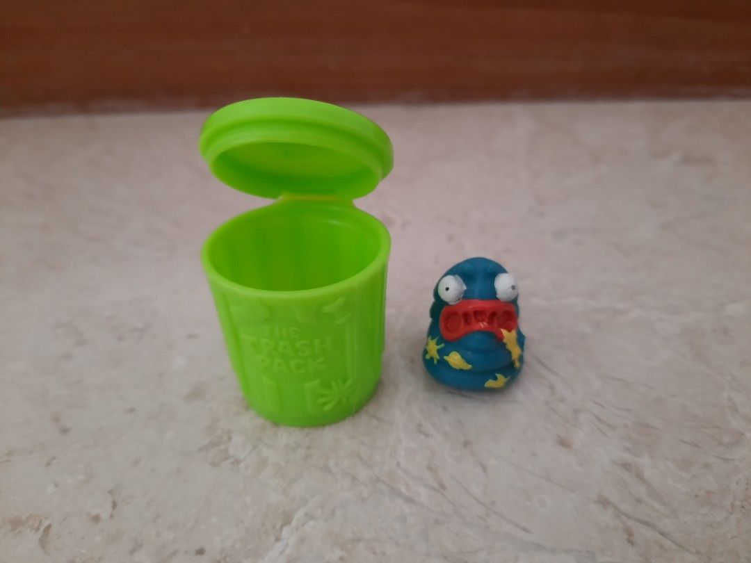 Trash Pack - Worm, Hobbies & Toys, Toys & Games on Carousell