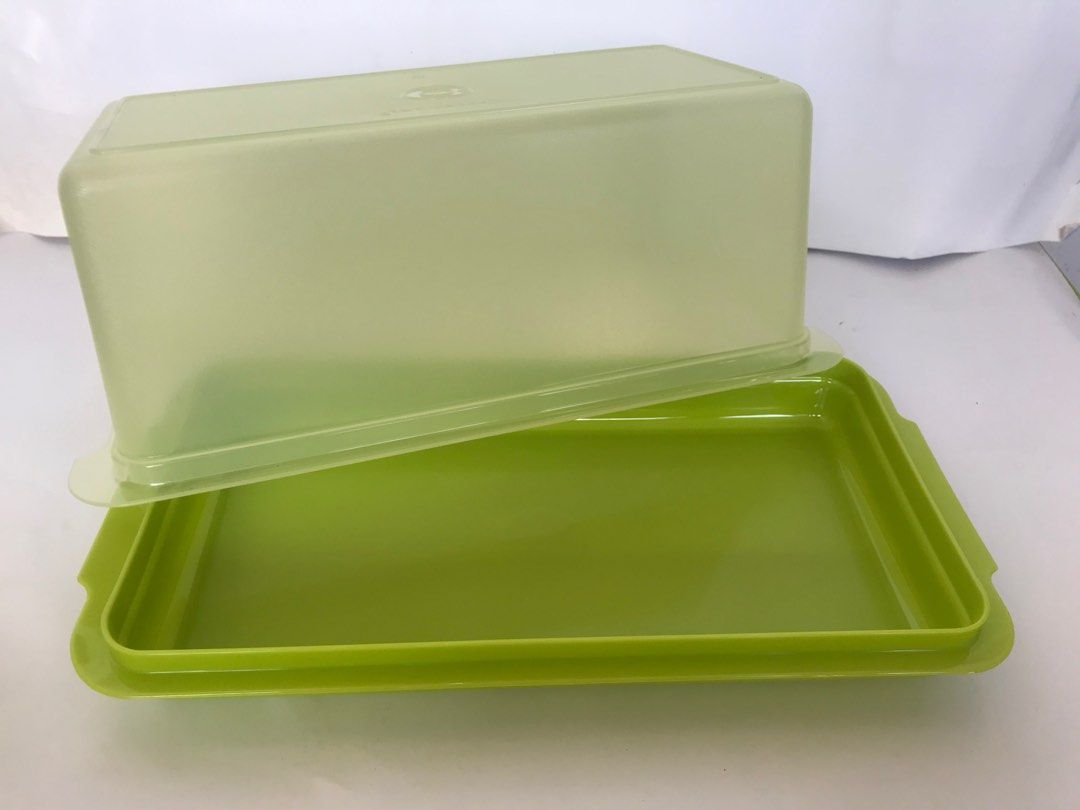 TUPPERWARE Bread Saver, Kitchen & Appliances di Carousell