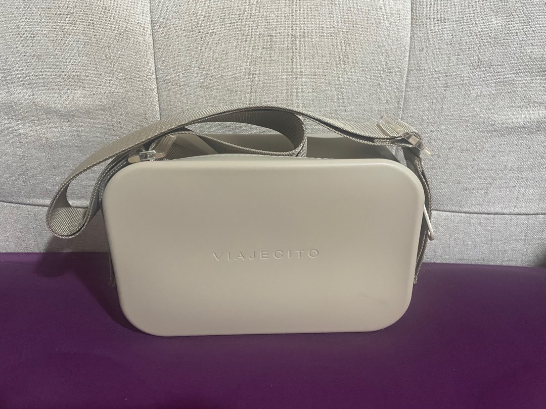 Viajecito Splashkit Classic Fog, Women's Fashion, Bags & Wallets, Cross ...