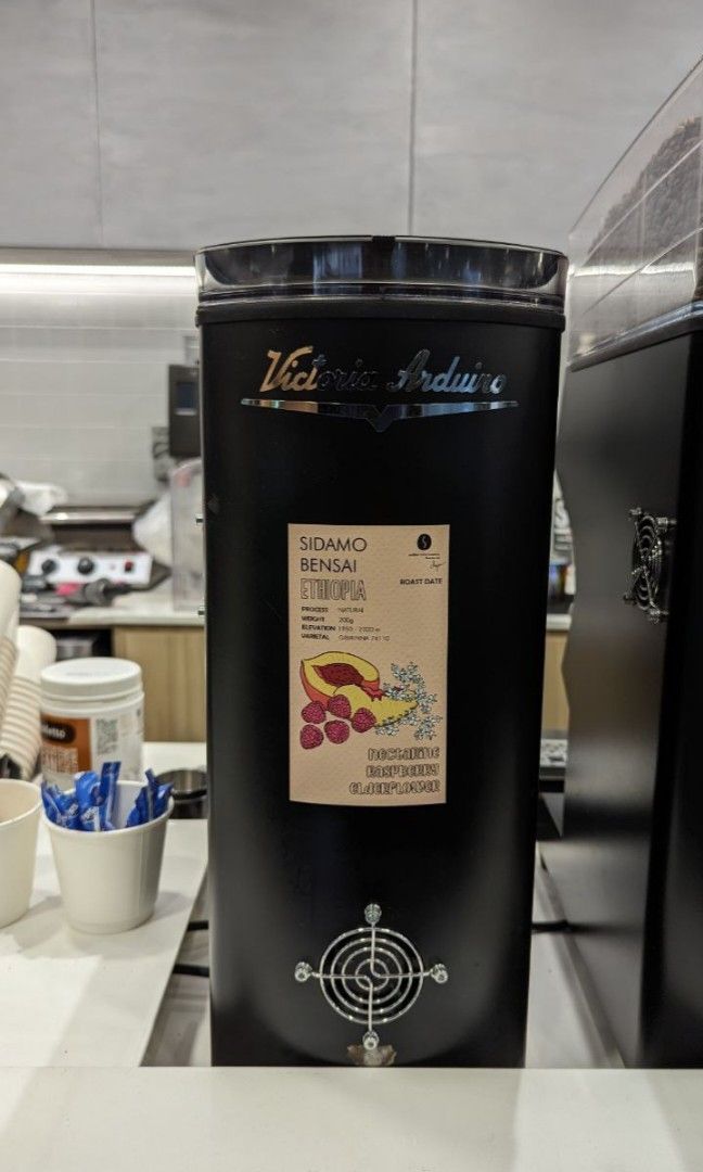 Victoria Arduino Mythos 1 Coffee Grinder, TV & Home Appliances, Kitchen ...