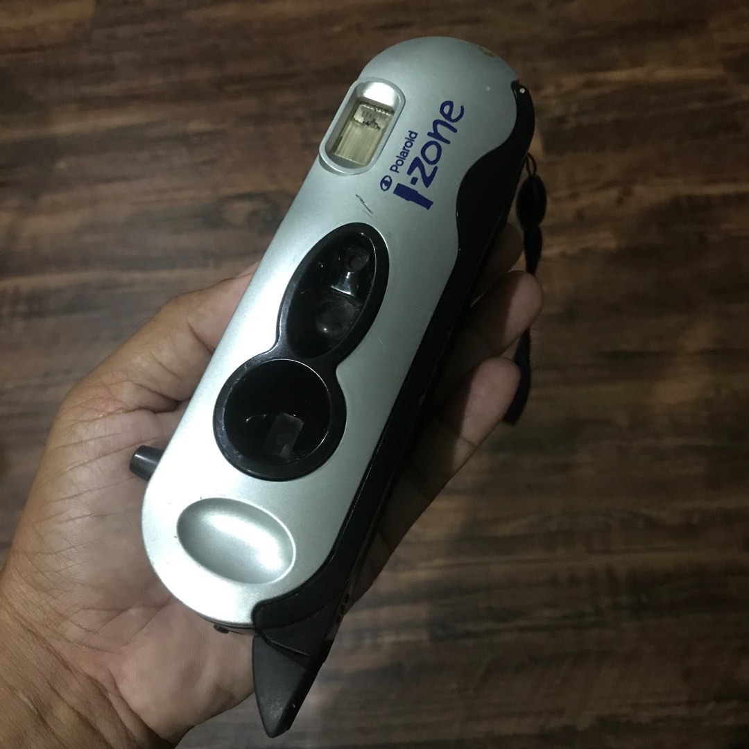 Vintage Polaroid I Zone Camera, Photography, Cameras on Carousell