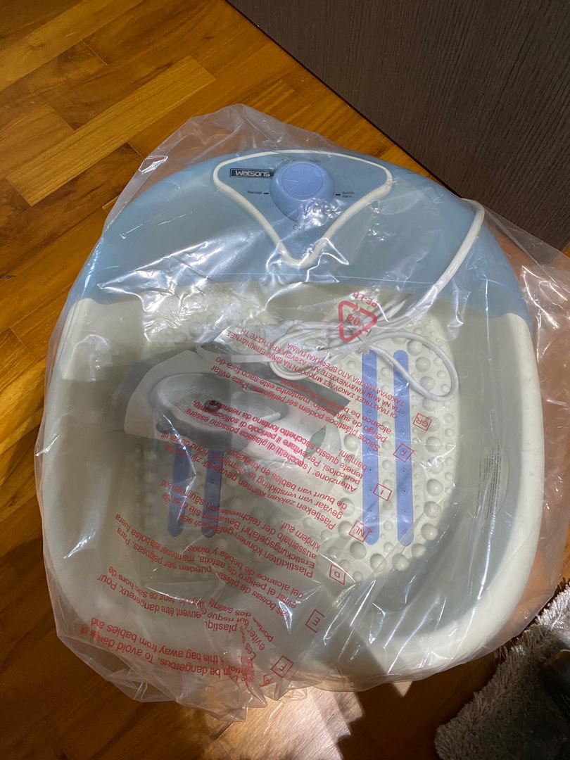 Watsons Bubble Foot Spa Massage, Beauty & Personal Care, Foot Care on ...