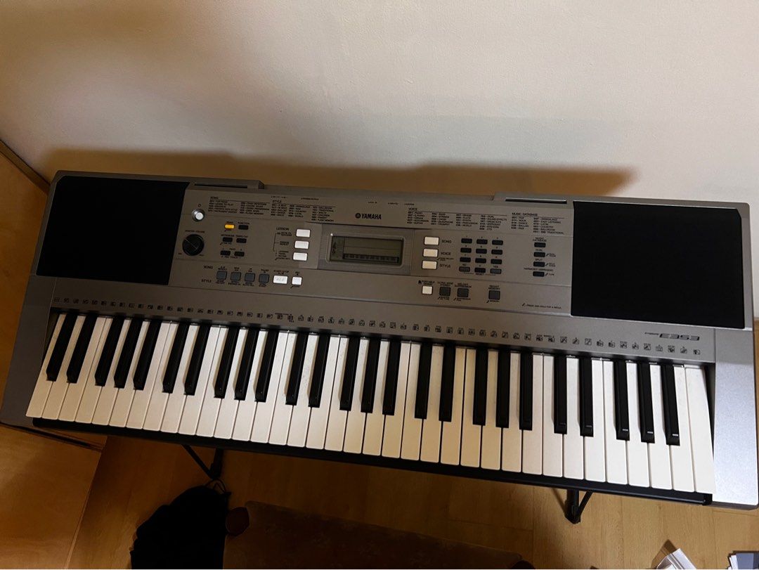 Yamaha Digital keyboard PSR E353, Hobbies & Toys, Music & Media, Musical Instruments on Carousell