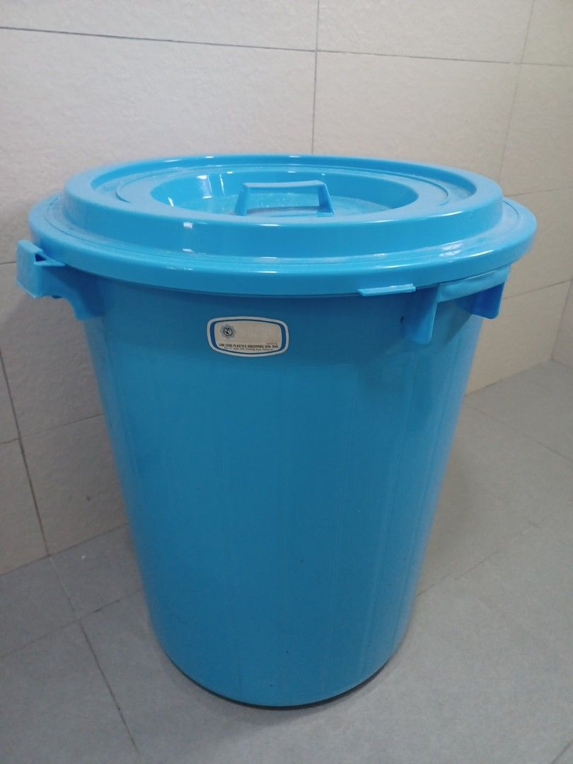 130L(23Gallon) Plastic Water Pail with cover| Tong air besar | Huge water storage, Furniture ...