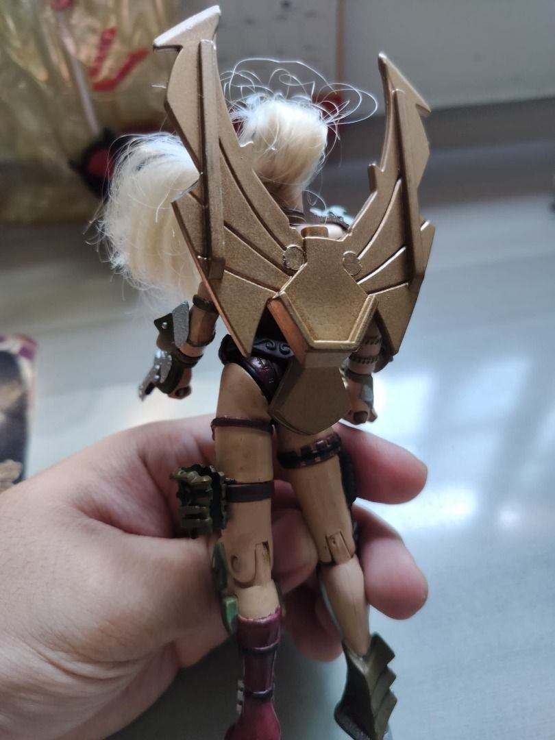 1996 McFarlane Tiffany the Amazon Spawn ultra action figures, Hobbies ...