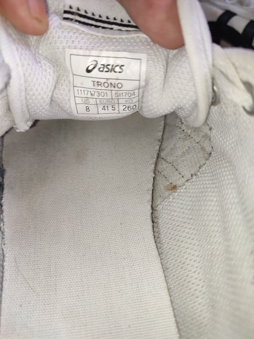 ASIC GEL black and white on Carousell