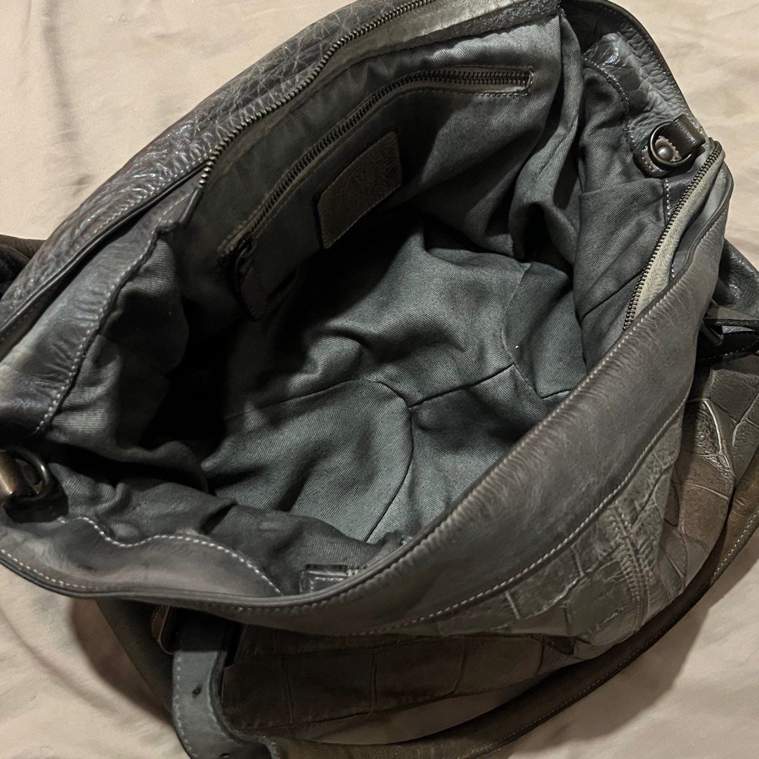 AU79 Leather Shoulder Bag, Women's Fashion, Bags & Wallets, Shoulder ...