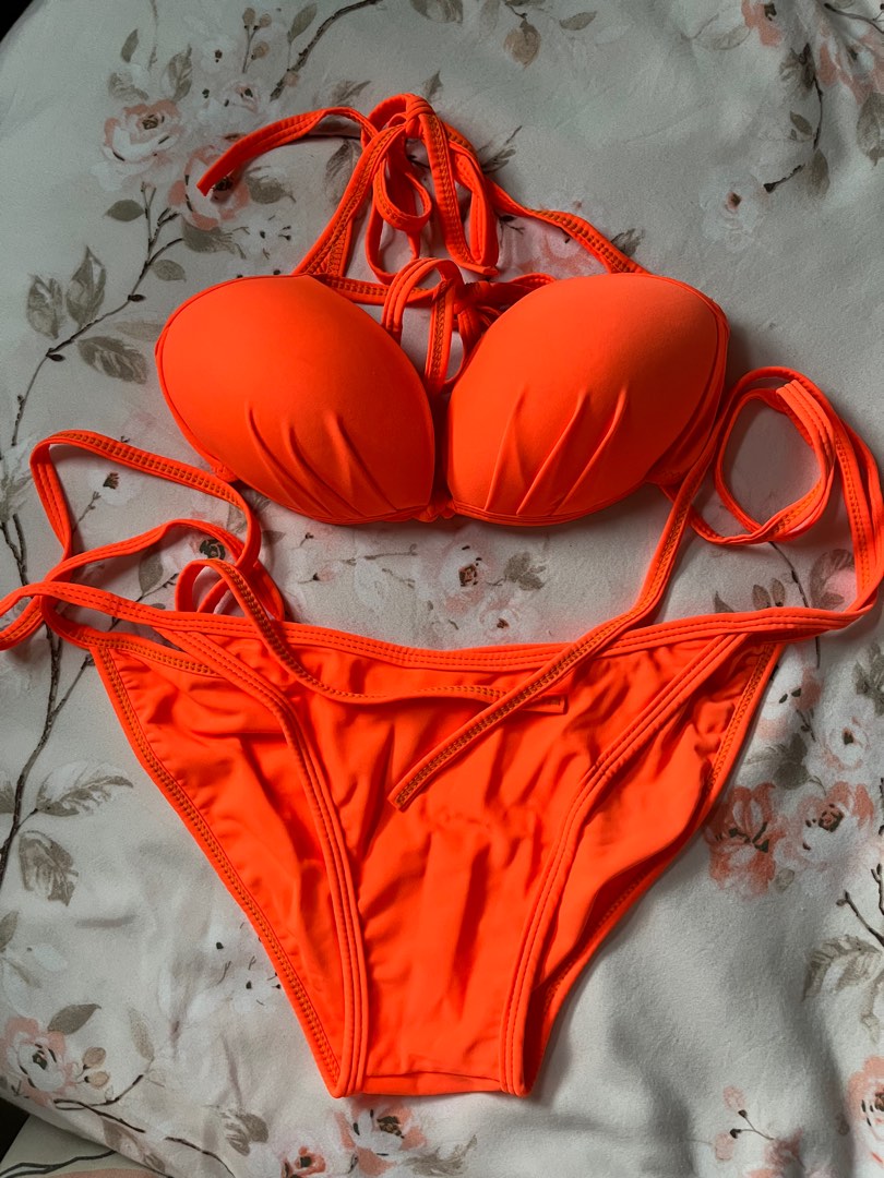 Bikini Set, Women's Fashion, Swimwear, Bikinis & Swimsuits on Carousell