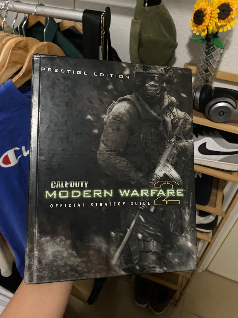 Call of Duty Modern Warfare Guide Book - Prestige, Hobbies & Toys ...