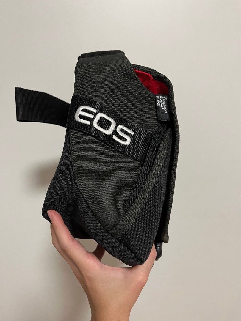 Canon x Crumpler 5 Million Dollar Home Bag Black/Red, Photography ...