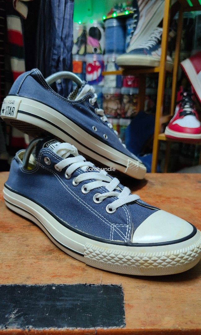 Converse low cut, Men's Fashion, Footwear, Sneakers on Carousell