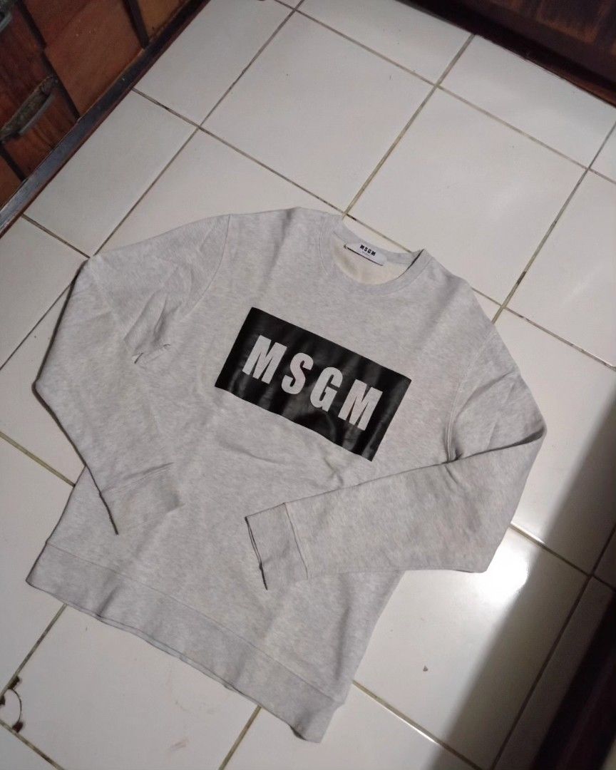 Crewneck MSGM / Mison Kitsune / AMI Paris / Maison Margiela / Play Cdg / ADLV / Versace ...