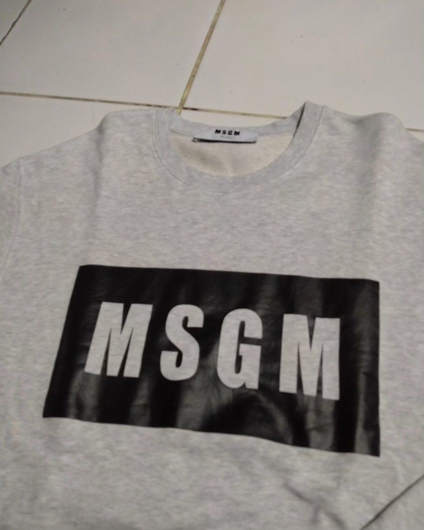 Crewneck MSGM / Mison Kitsune / AMI Paris / Maison Margiela / Play Cdg / ADLV / Versace ...