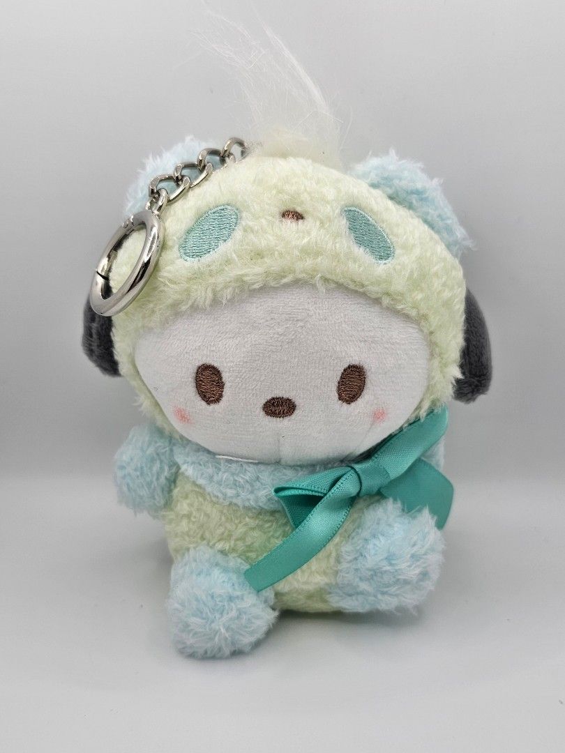 Cute Sanrio keychains, Hobbies & Toys, Toys & Games on Carousell